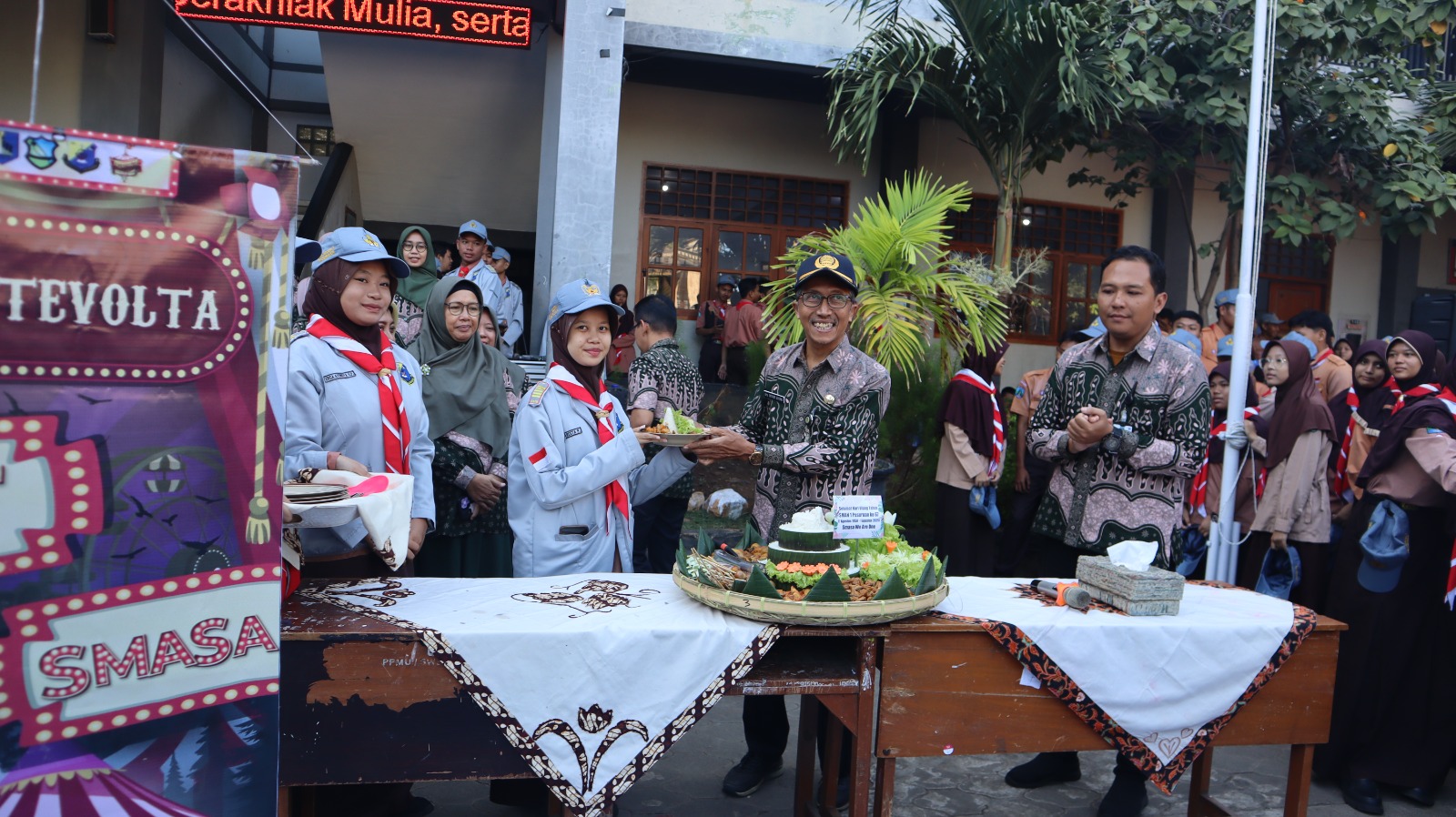 PERINGATAN HARI ULANG TAHUN KE-67 SMA NEGERI 1 PASURUAN “Menjaga ...